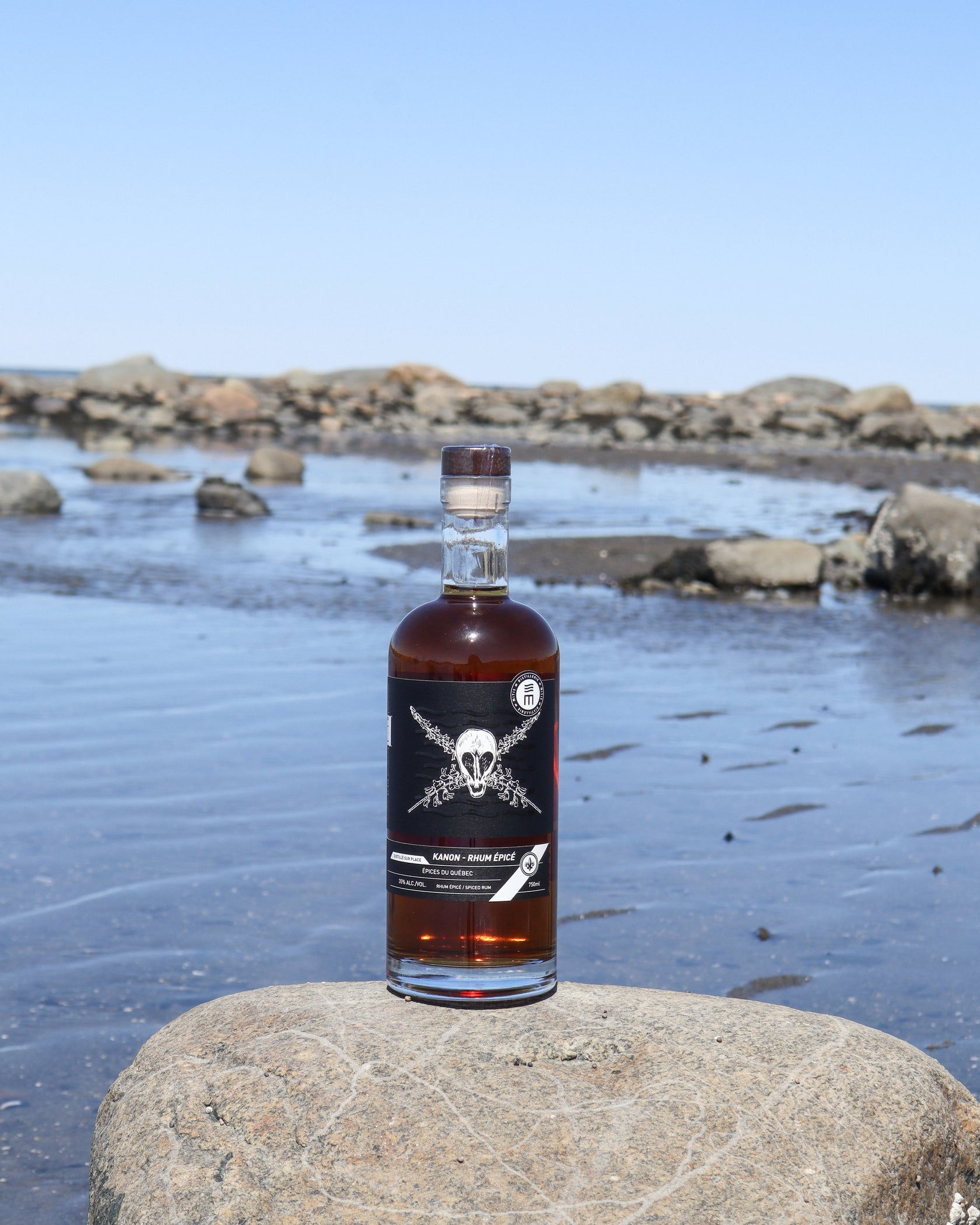 Rhum épicé KANON – Distillerie Mitis